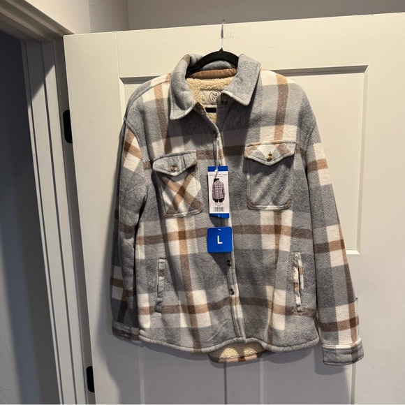 Sage | Jackets & Coats | Nwt Sage Grey And Brown Plaid Fleece Shacket ...